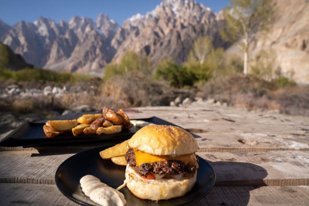 17 Pakistani Street Foods You Must Try Before Turning 30 - Lens