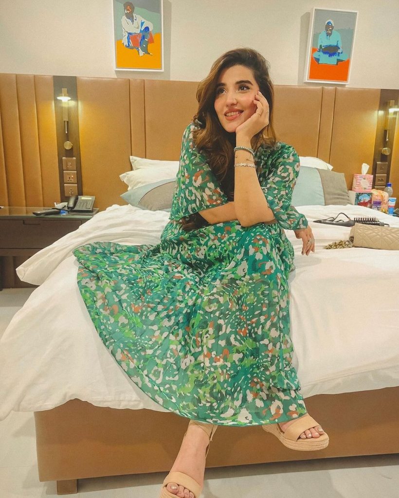 Hareem Farooq Radiates Elegance in a Sea Green Chiffon Dress - Lens