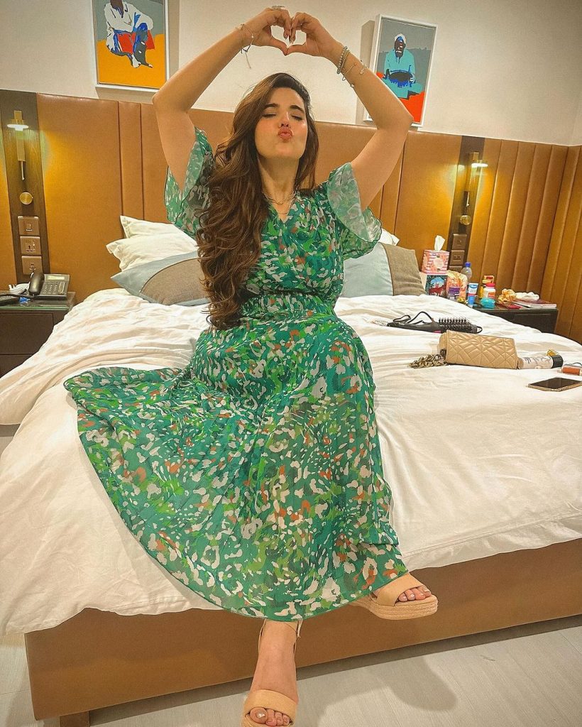 Hareem Farooq Radiates Elegance in a Sea Green Chiffon Dress - Lens