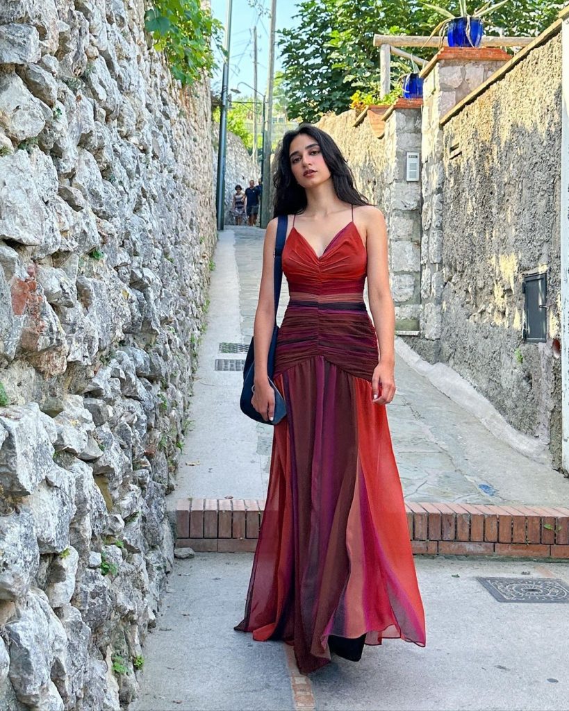 Mamya Shajaffar Takes a Dip in the 'Baths of Queen' - Lens