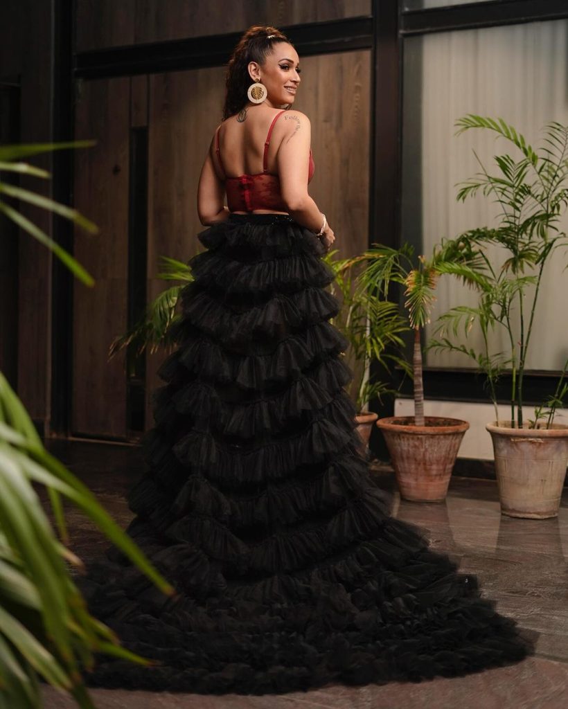 Faryal Mehmood Turns Heads in a Fiery Ensemble: Promoting "Wakhri" with ...
