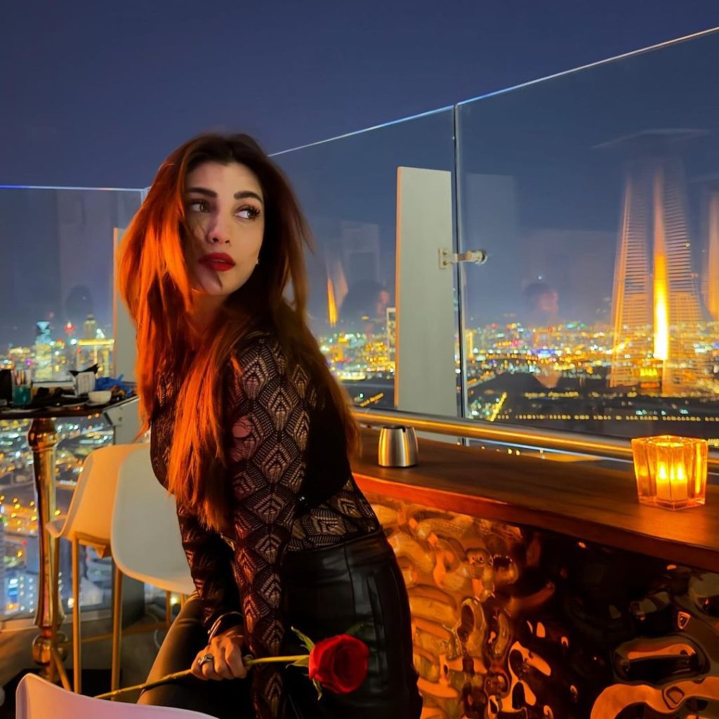 Nazish Jahangir Sizzles in Black, Setting Valentine's Day Hearts Aflame ...