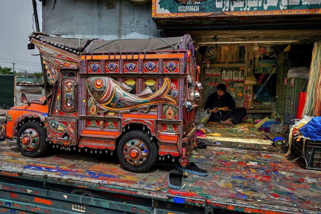 The Beauty of Pakistani Truck Art - Lens