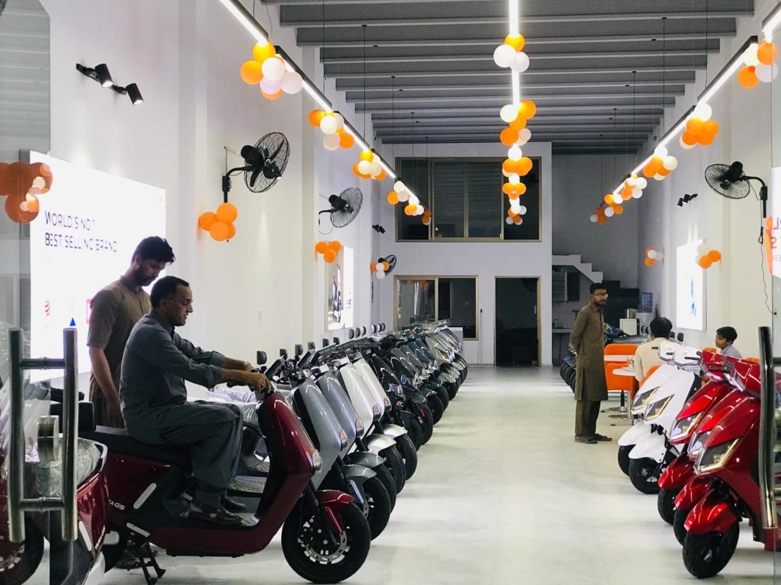 Yadea Opens Another Showroom in Pakistan