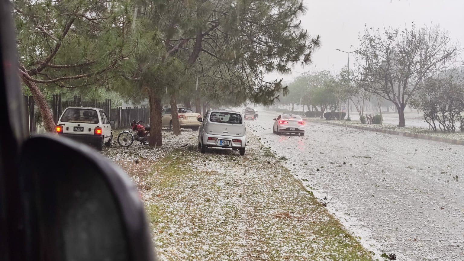 Destructive Hailstorm Breaks Hundreds of Cars in Islamabad [Images and ...