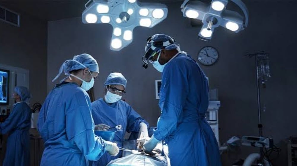 Pakistan Army Performs Country’s First-Ever Corneal Transplant from ...