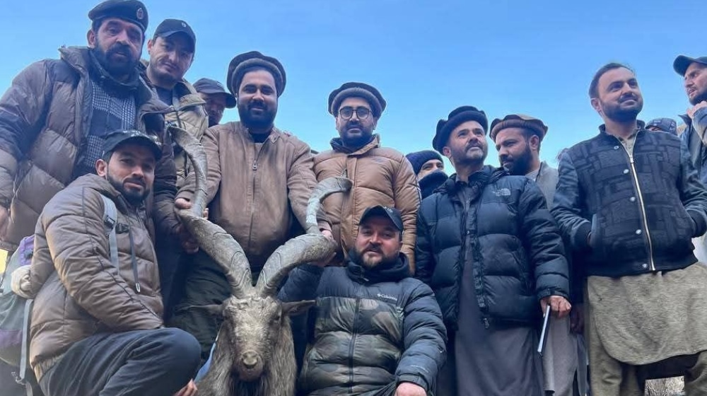 US Citizen Hunts and Kills Rare Markhor Worth Rs. 7 Crore